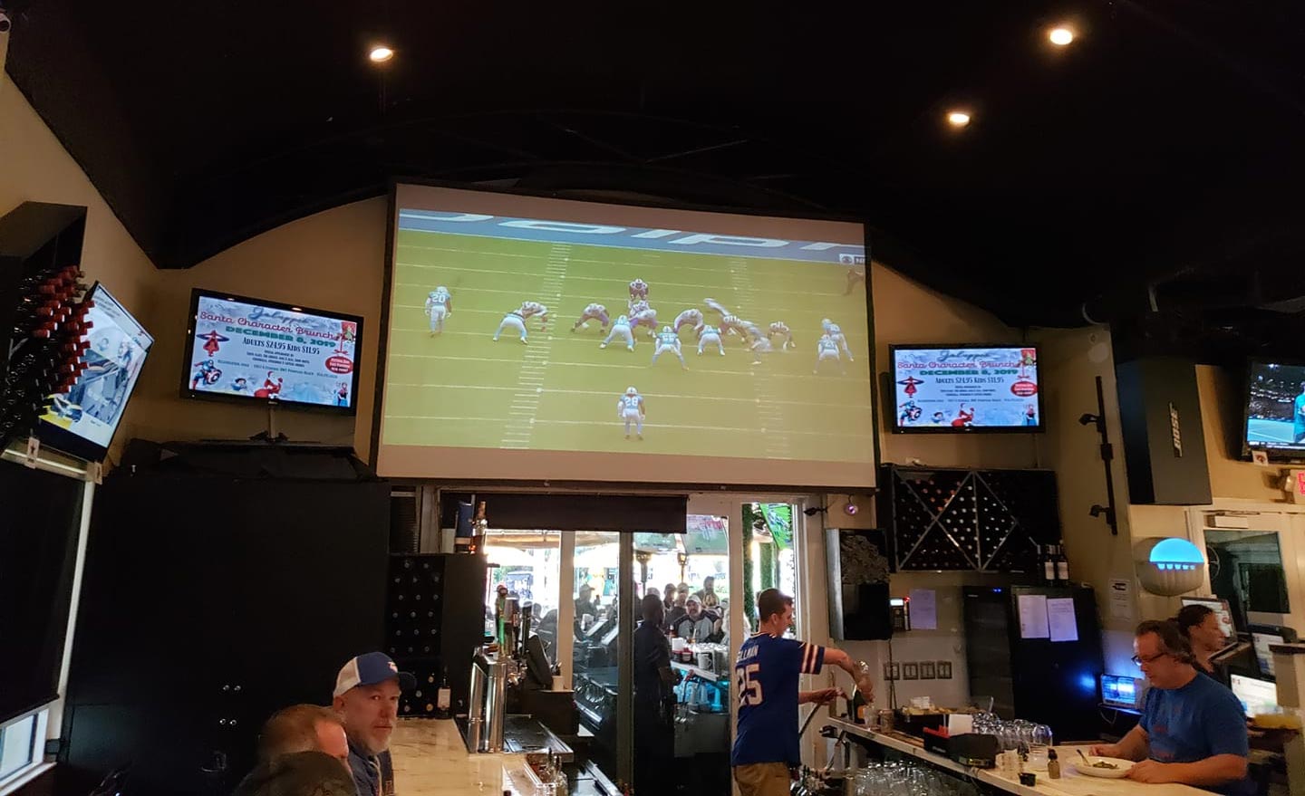 Enjoy NFL Sundays At Pompano Beach's Premier Sports Bar